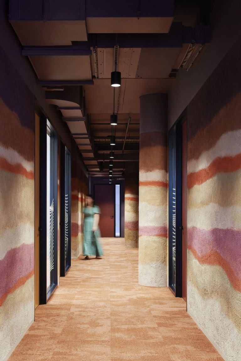 Multinational Healthcare Technology Corporation Expansion | Vemi ...